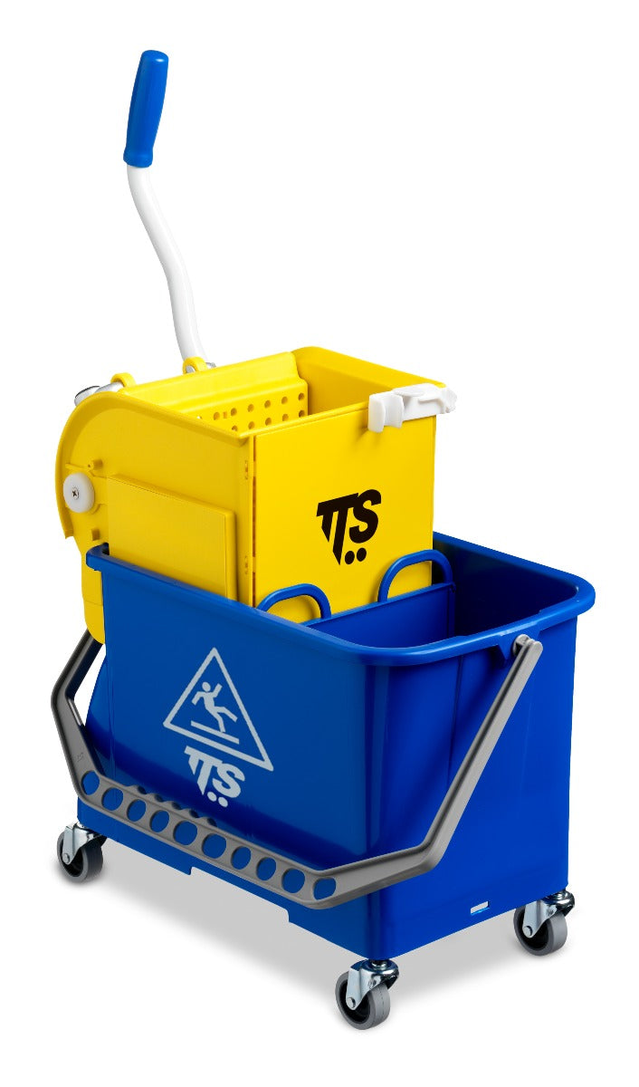 Fahreimer und Reinigungswagen – Casa Clean GmbH